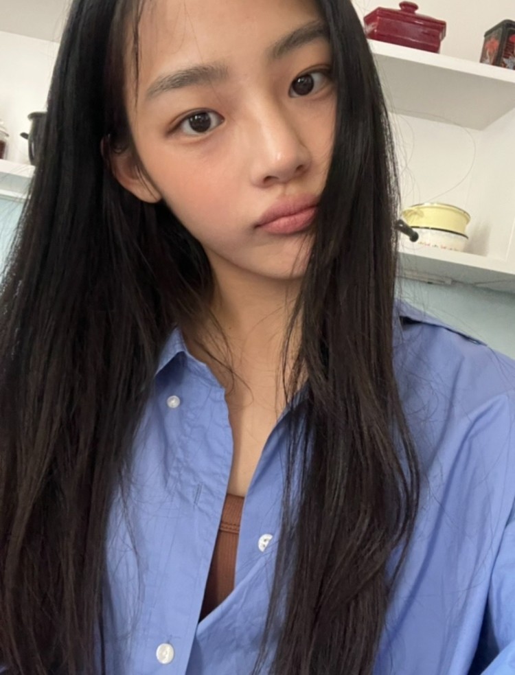 🗣️잡담 뉴진스 민지 - 뉴진스 NJZ - 덕질(DEOKJIL)