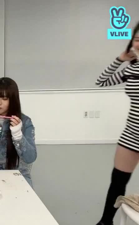 🗣️잡담 섹시홀복 민지 - 뉴진스 NJZ - 덕질(DEOKJIL)